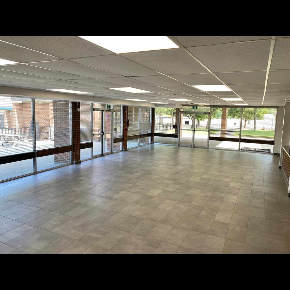 Atrium - Ron Kolbus Lakeside Centre | City of Ottawa